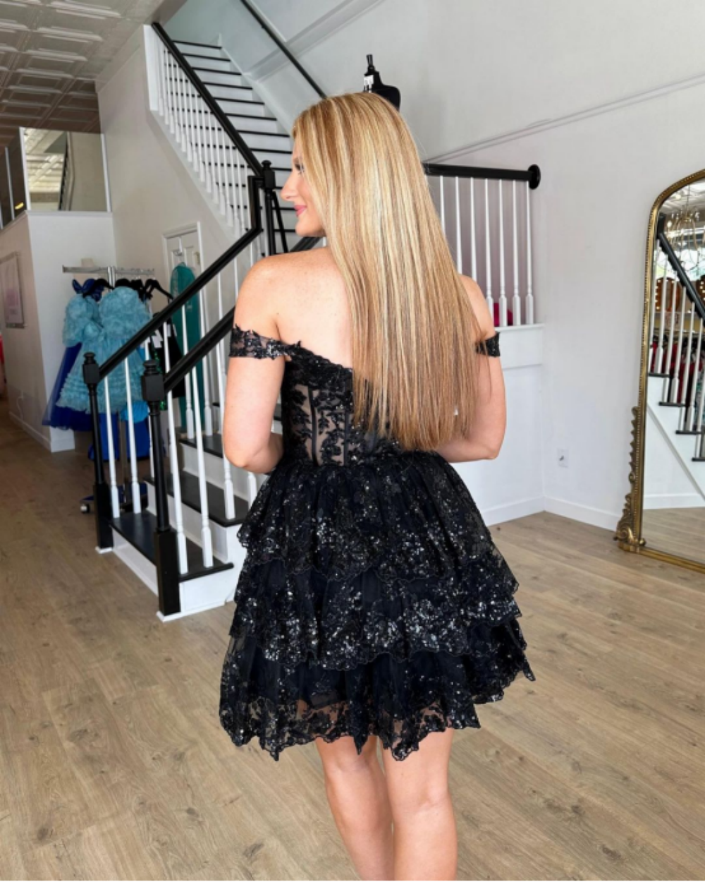 Heart Shaped Collar, Cross Shoulder Sleeves, Perspective Lace Decal ...