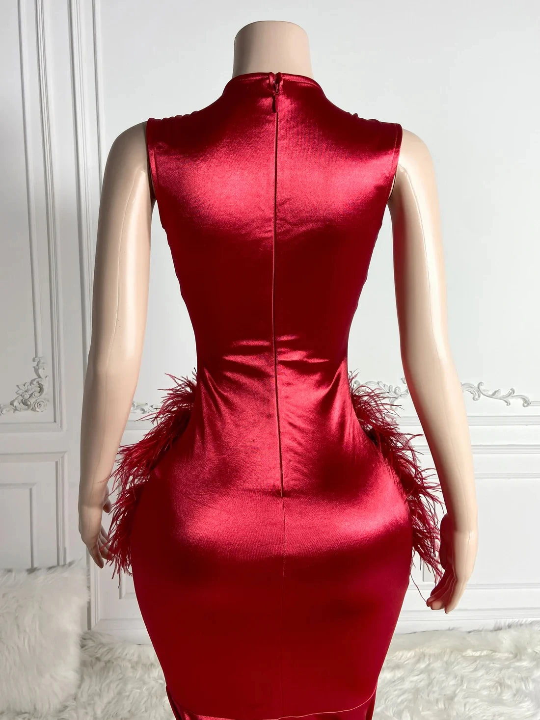 Elegant Red Satin Bodycon Mini Dress With Feathers on Luulla