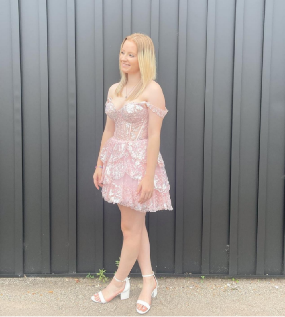 Heart Shaped Collar, Cross Shoulder Sleeves, Perspective Lace Decal ...