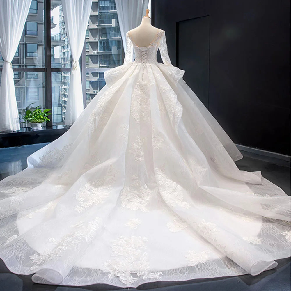 Long-sleeve Lace Bridal Gown With Train on Luulla
